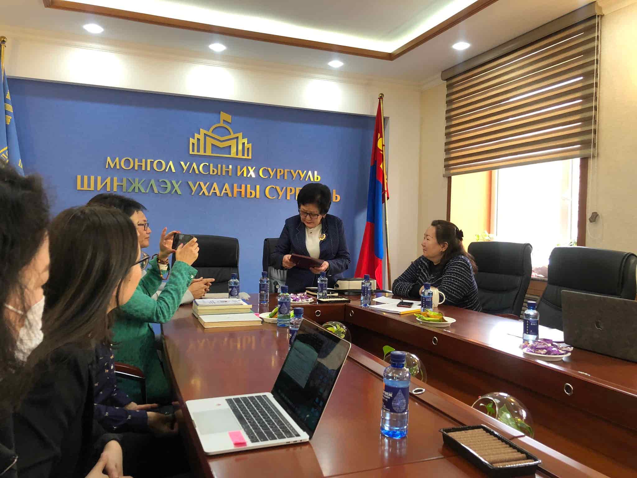 Социологи нийгмийн ажлын тэнхимийн “Нийгмийн ажил” хөтөлбөрийг… Монгол Улсын Их Сургууль