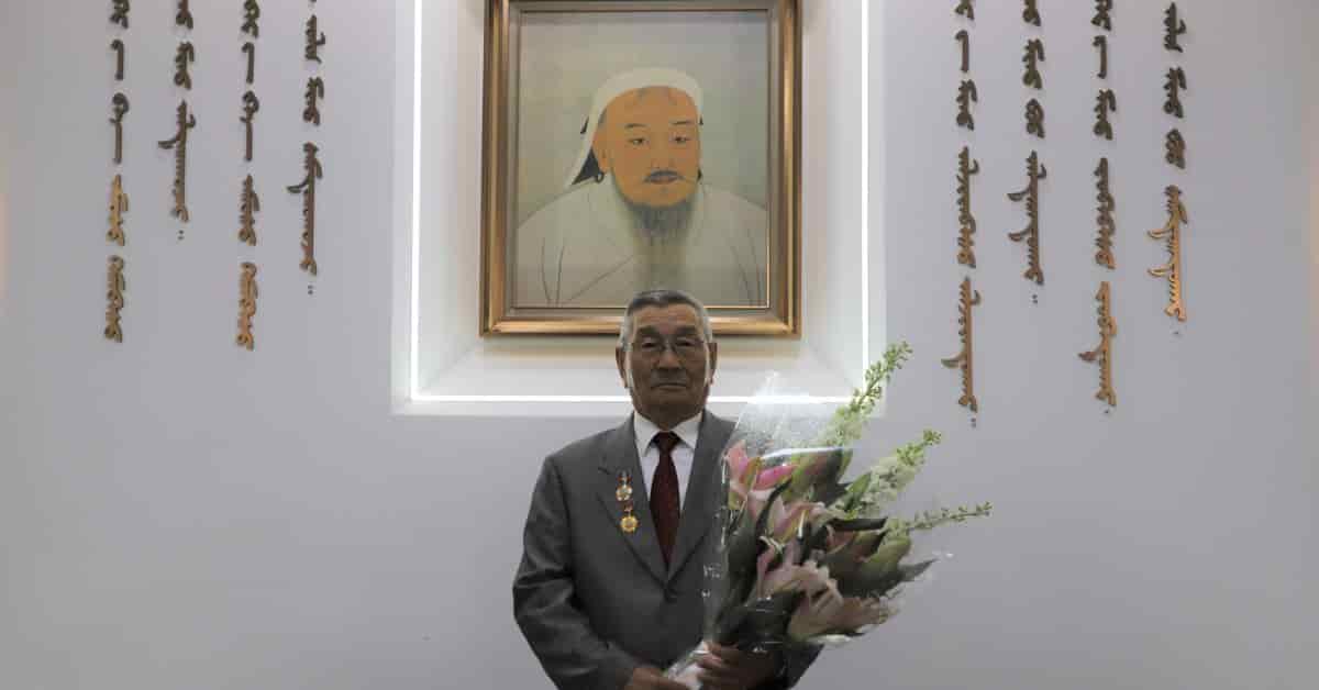 МУИС ийн Шинжлэх Ухааны Сургуулийн зөвлөх профессор Д Дорж Ардын… Монгол Улсын Их Сургууль