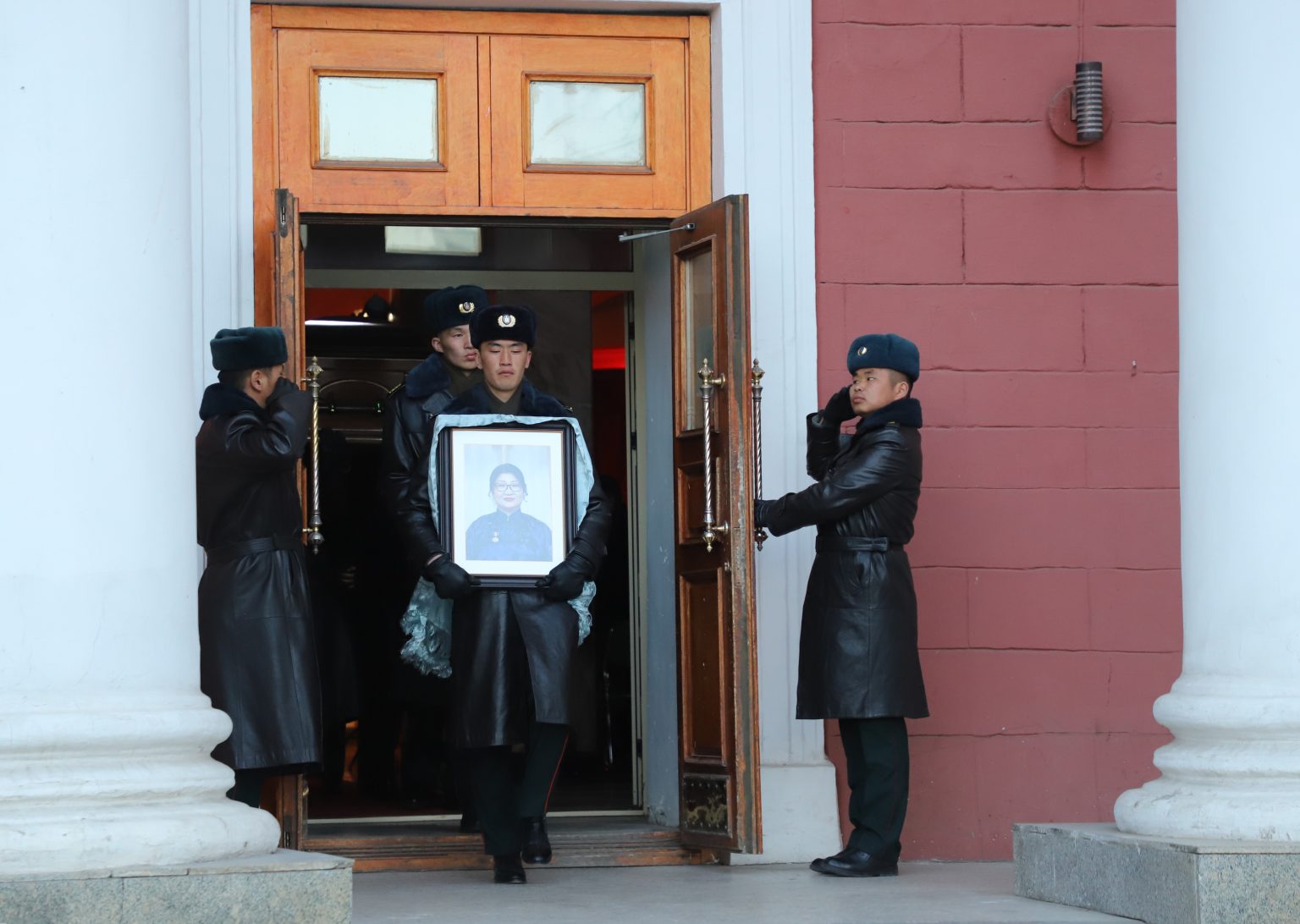 Монгол Улсын Гавьяат багш доктор дэд профессор Д Дашдулам агсныг… Монгол Улсын Их Сургууль